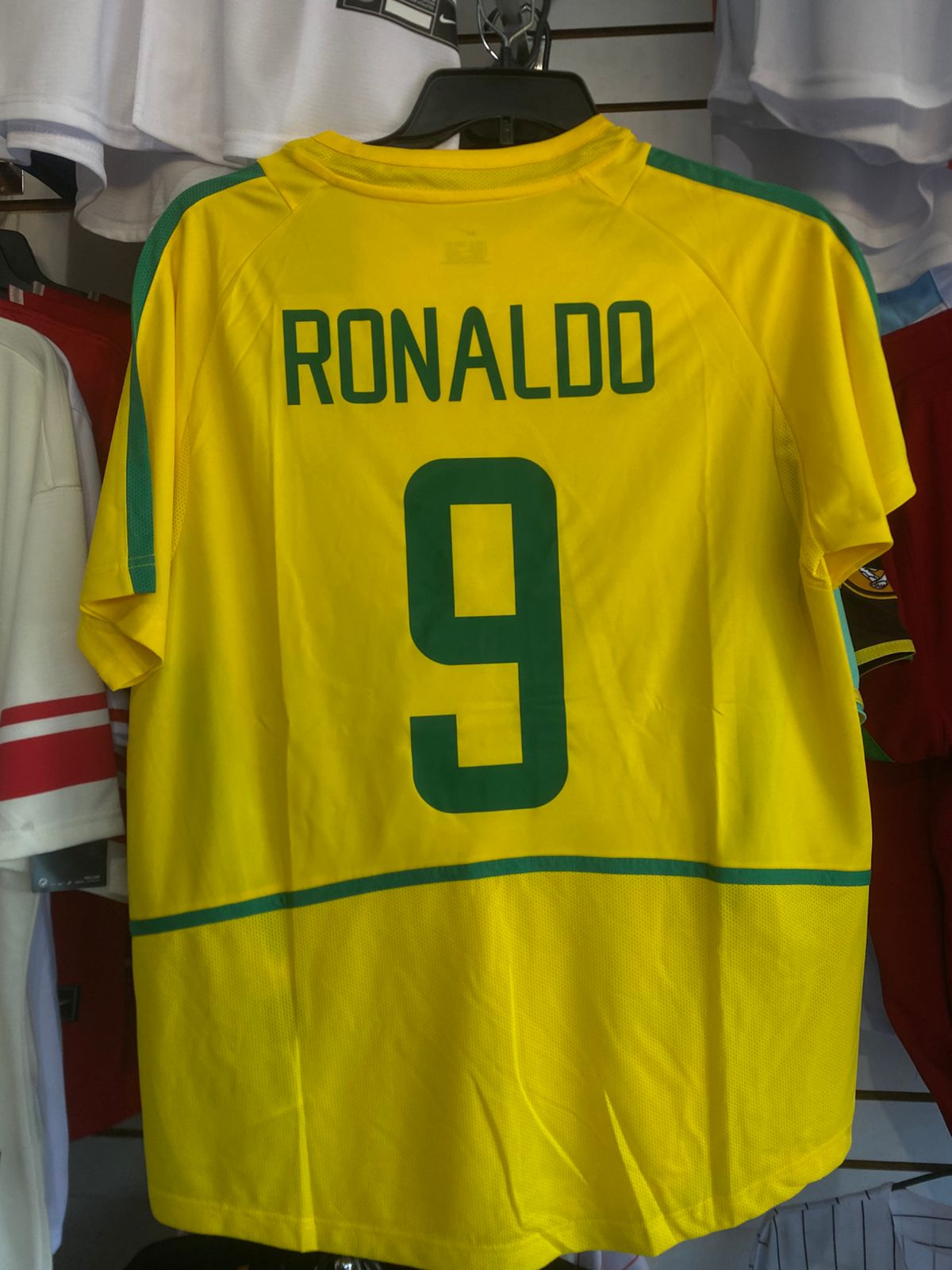 BRASIL RONALDO AMARILLA RETRO 2002 – URBANO JERSEYS